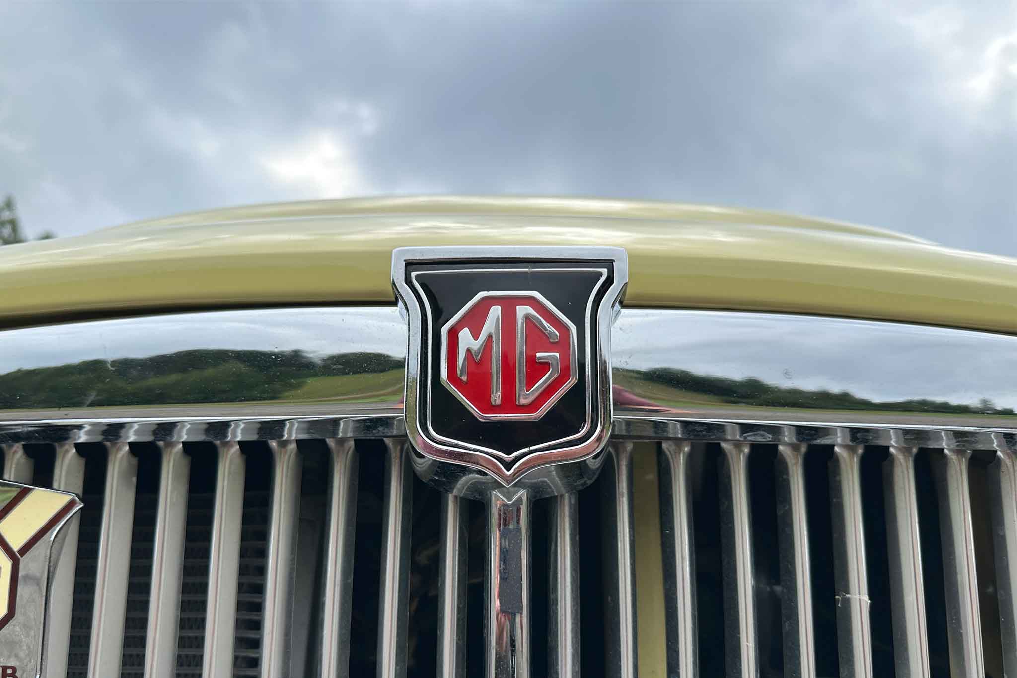 MG MGC GT 01.03.1968 Gelb 21'654km - Lutziger Classic Cars